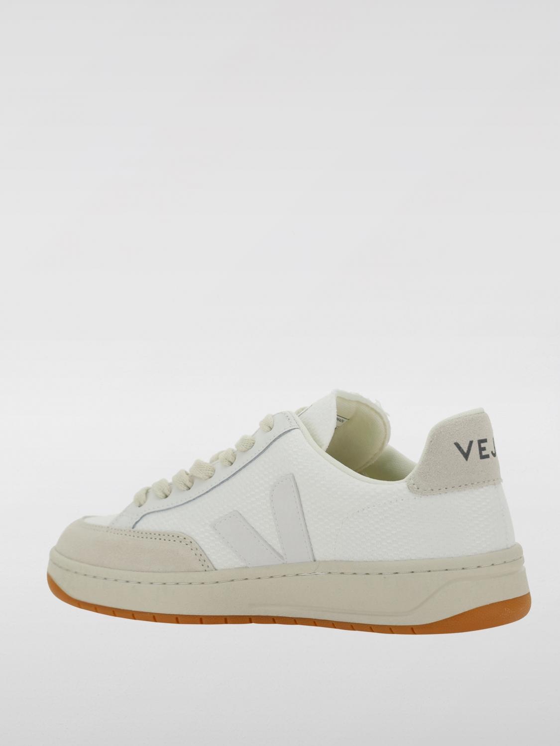 VEJA: Sneakers woman - White | Veja sneakers XD1703124A online at ...
