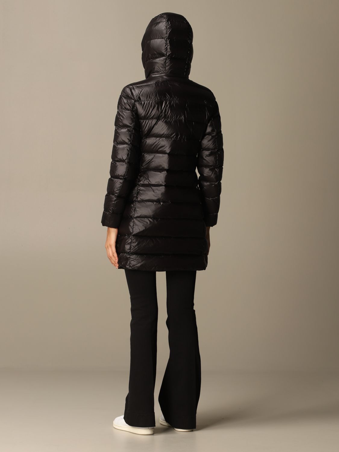 BLAUER: Piumino light lungo in nylon semi lucido con cappuccio - Nero ... BLAUER: Piumino light lungo in nylon semi lucido con cappuccio - Nero ...